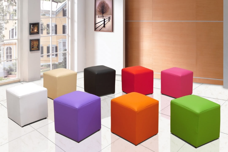 Puffs Coloridos – Decoração